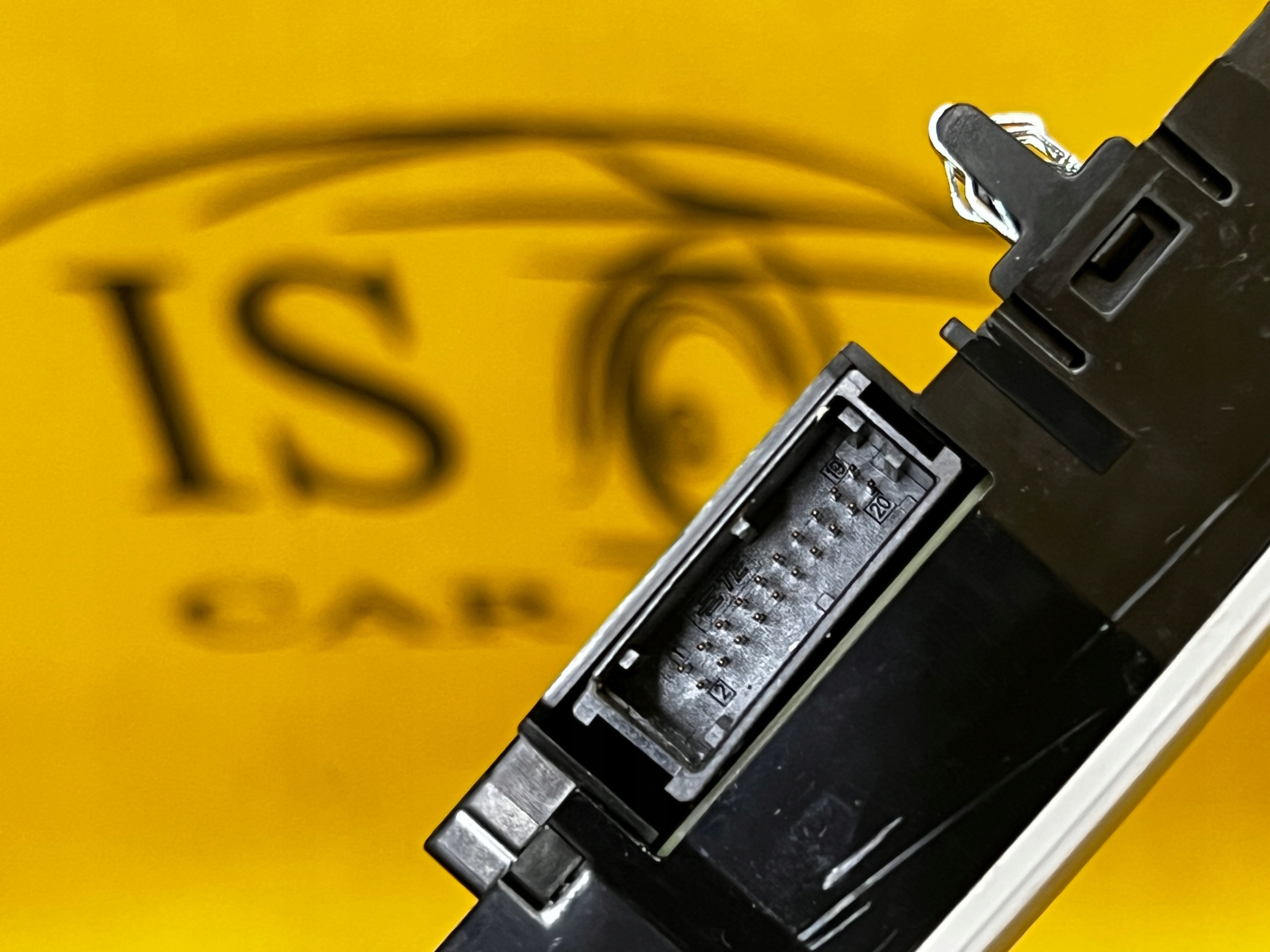 OŚWIETLENIE LAMPKA PODSUFITKI KABINY PRZYCISK SOS TESLA MODEL 3 ...